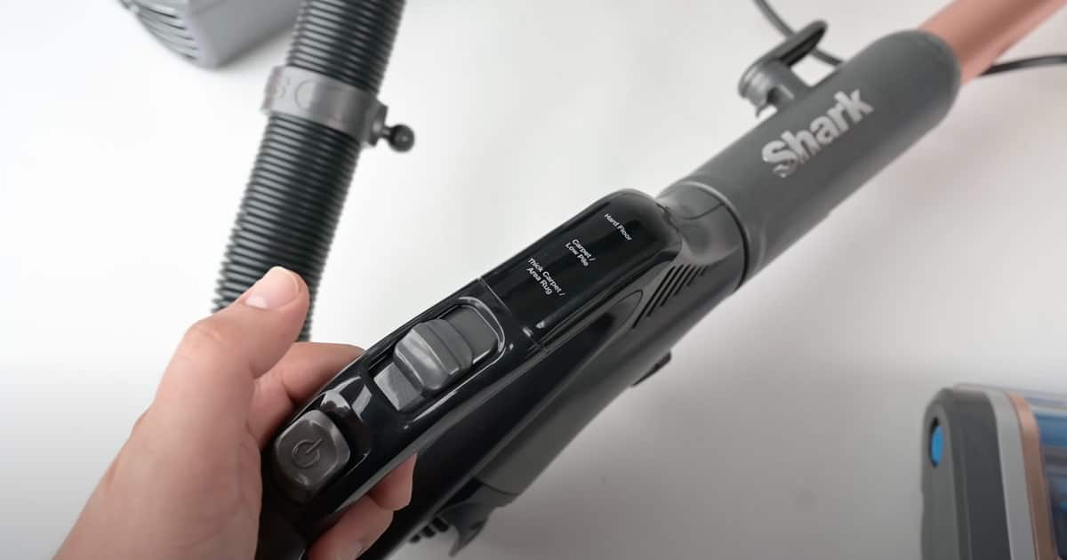 Shark Vertex Upright AZ2002 Review | Vacuum Wars