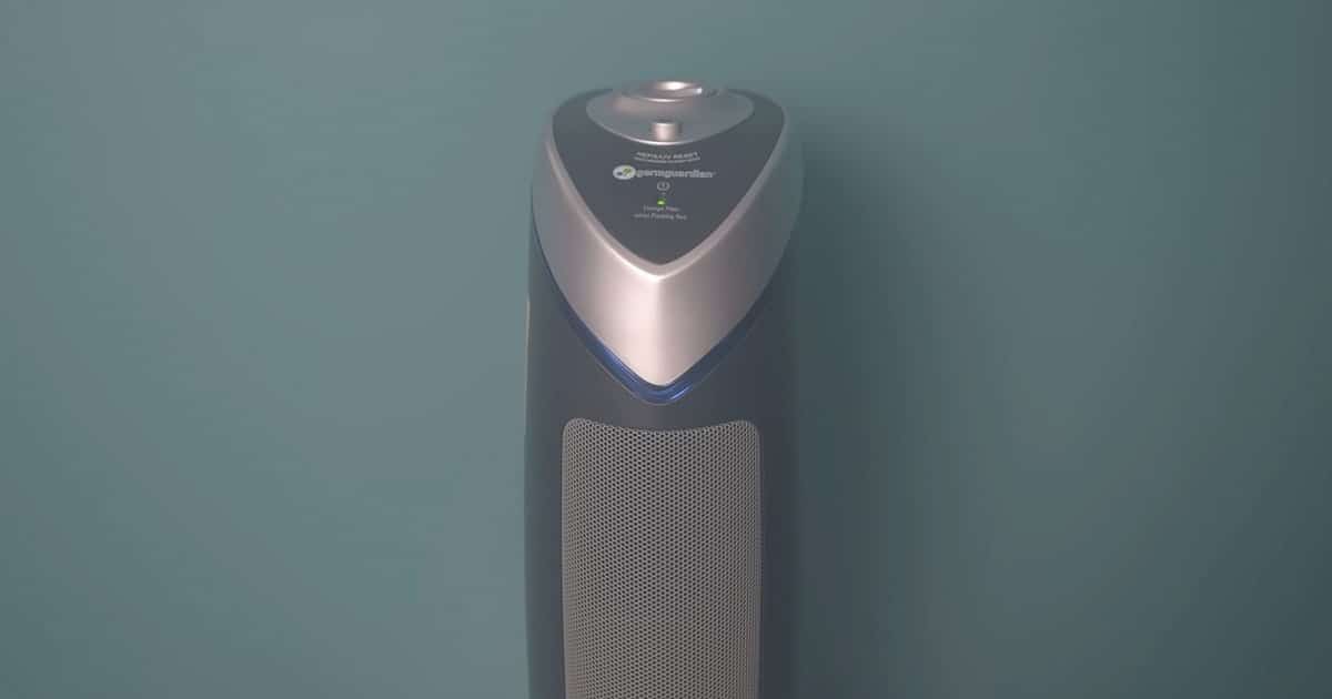 GermGuardian AC4825E vs Levoit Core 300 | Vacuum Wars