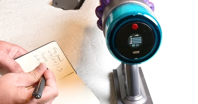 Dyson Gen5detect vs Gen5outsize Cordless Vacuums: Which One is Better?