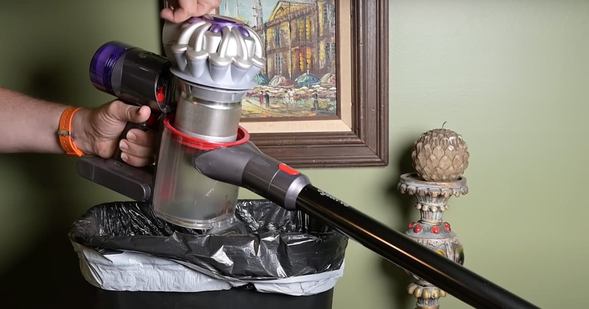 Dyson V8 Review – Is it Worth it in 2025? | Vacuum Wars