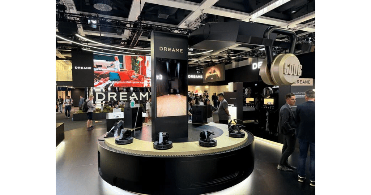 Dreame Cyber10 Ultra Debuts at IFA 2025 with Robotic Arm