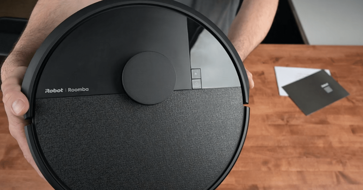 Roomba 105 Vac Review: iRobot’s Cheapest Self-Empty Model